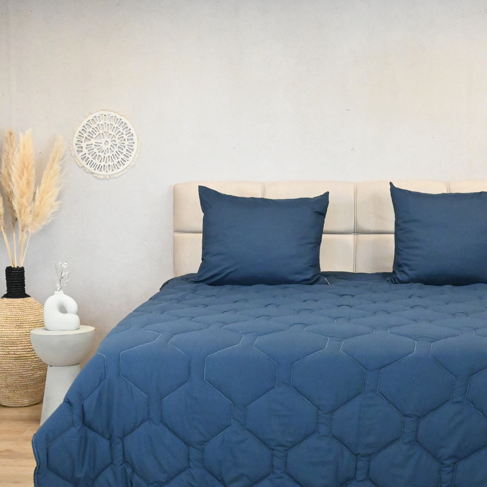 HappyDuvet Dark Blue - All season Coverless duvet